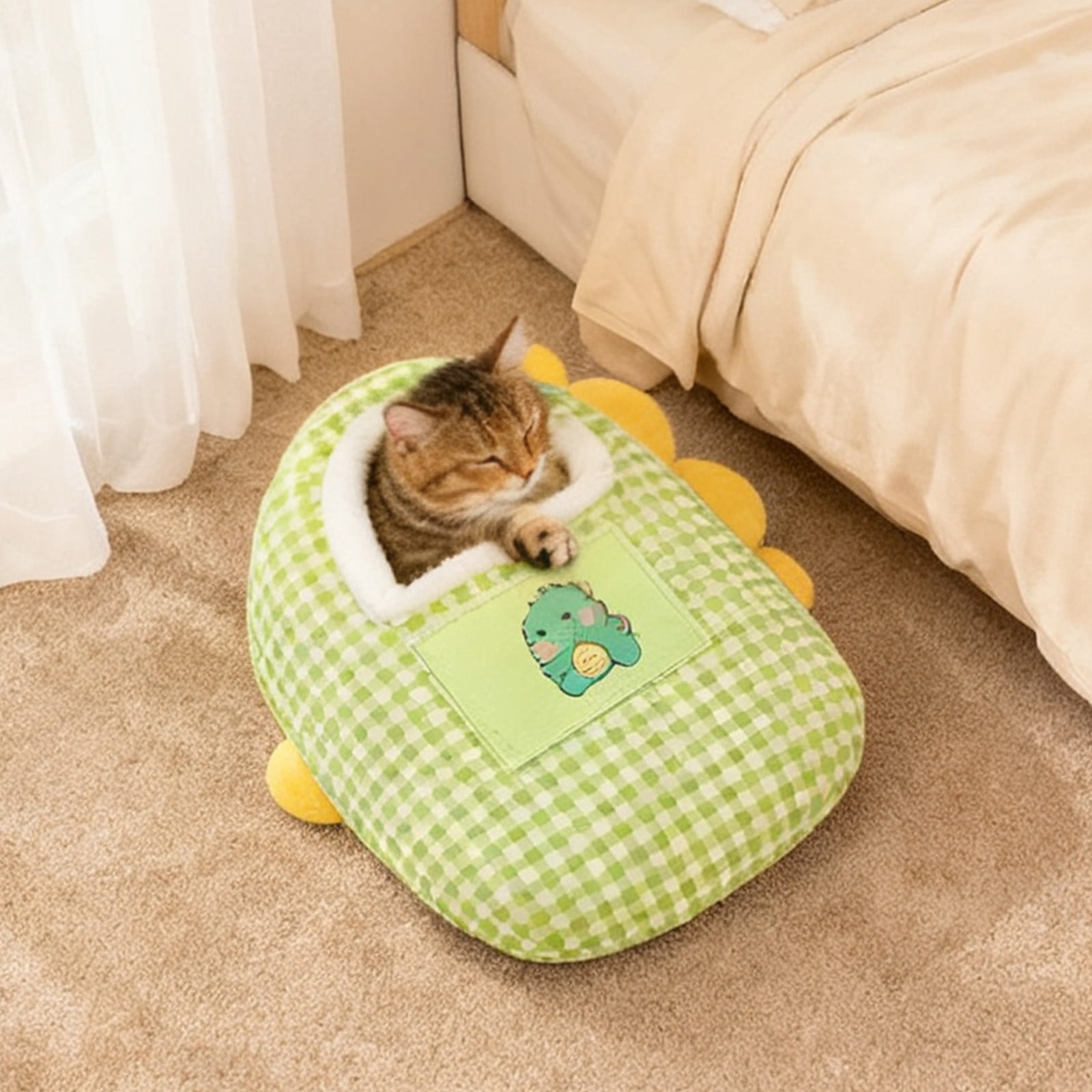 Cozy Indoor Cat Sleeping Bed for Winter Semi Enclosed Pet Bed with Soft ...