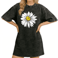 Cozymy Bold Line Art Daisy Flower Print Women's Vintage Washed Black T ...