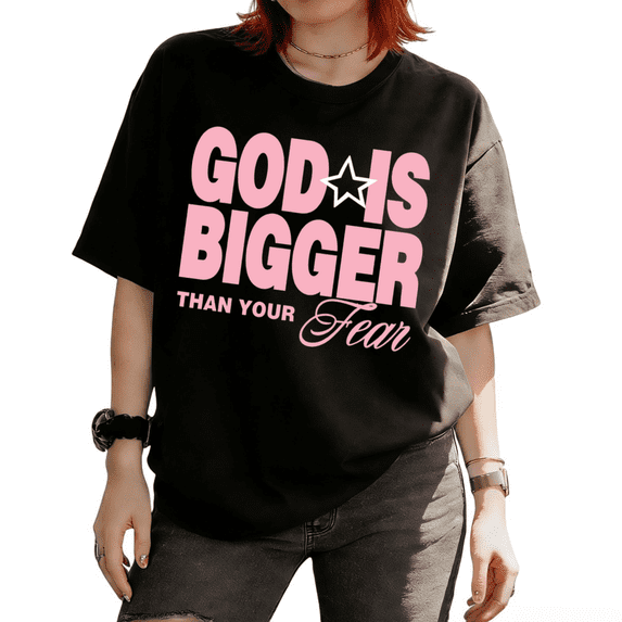 Cozymy Women's "God Is Bigger Than Your Fear" Pink Star Graphic Short ...
