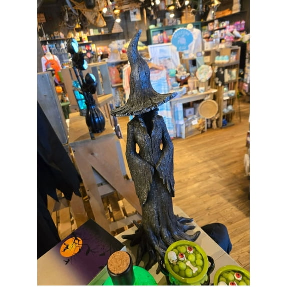 Cracker Barrel Tree Witch Statue 2025 Witch On Tree Sculpture