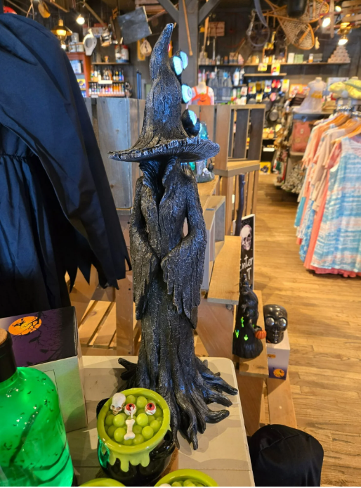 Cracker Barrel Tree Witch Statue 2025 Witch On Tree Sculpture