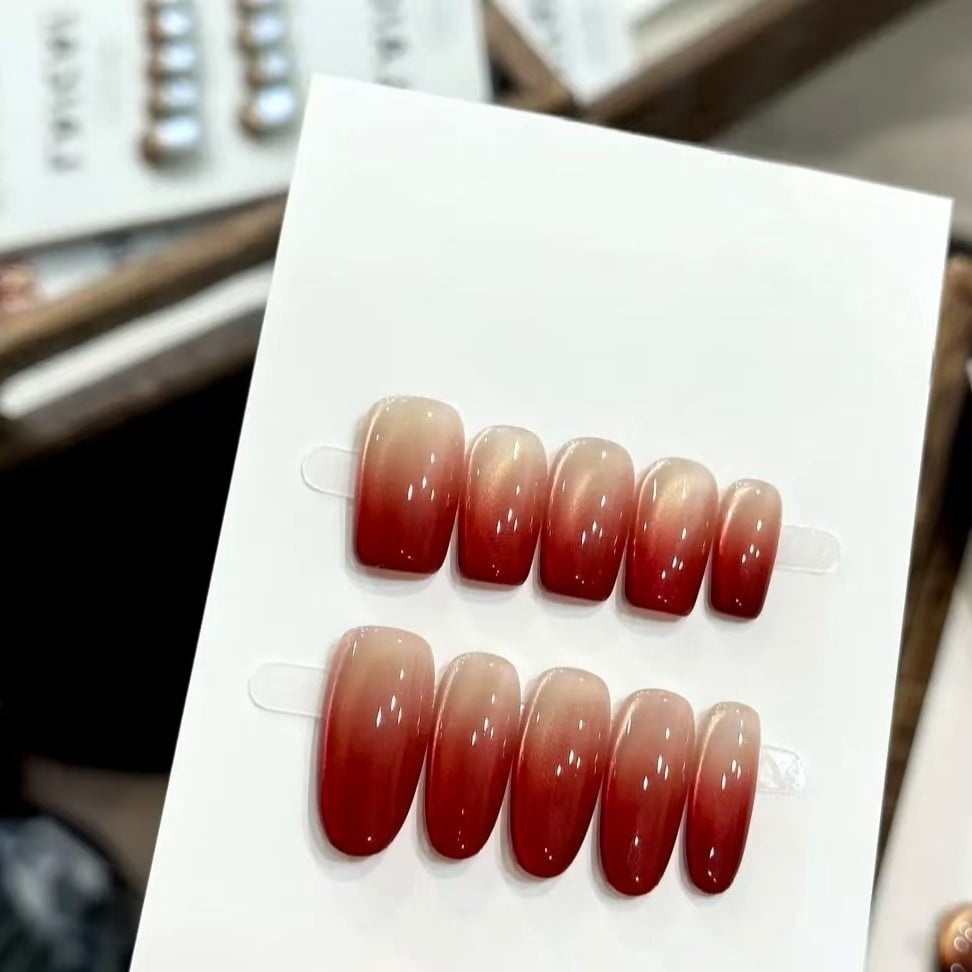 [Cranberry Qiao Candy] Ice-penetrating red pomegranate glass beads cat ...