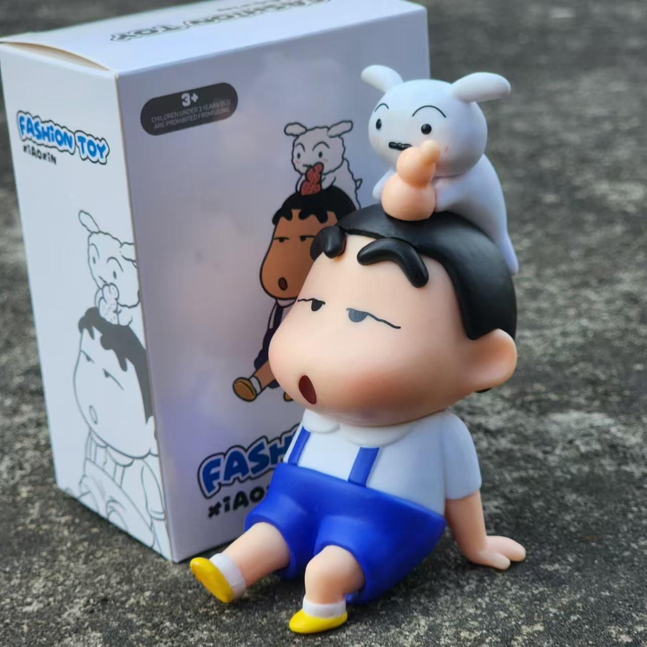 Crayon Shin-chan with Nohara Shiro Bee Drinking Anime Action Figure ...