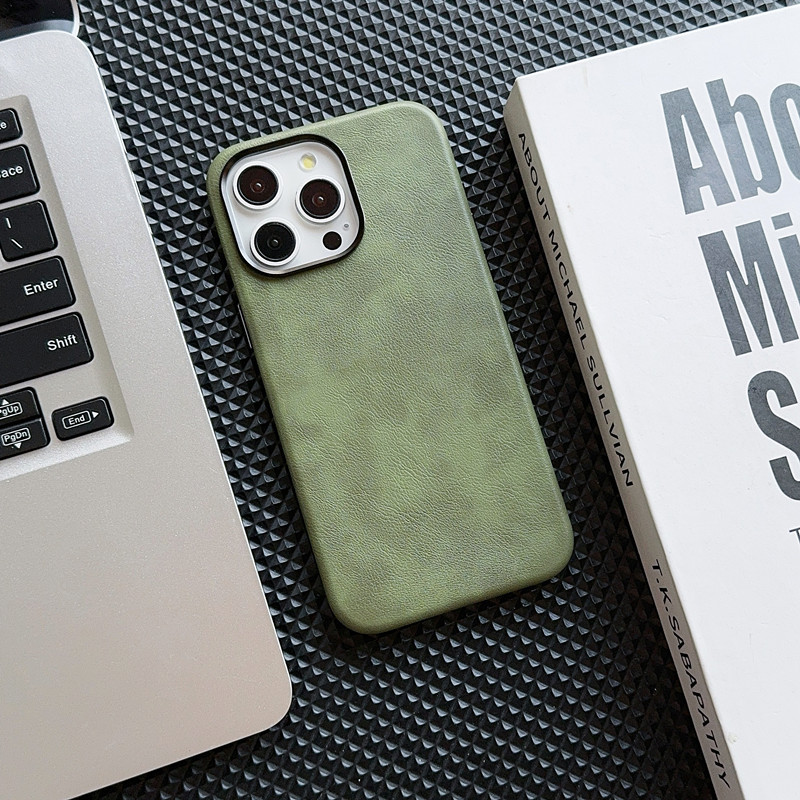 Crazy Horse Leather Magnetic Case（Compatible with Magsafe）for iPhone 16 ...