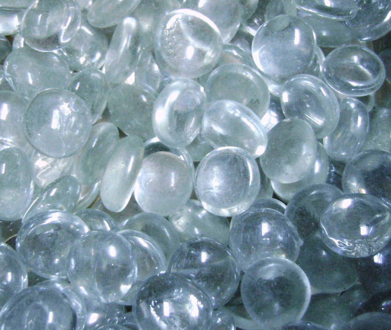 Creative Stuff Glass - Medium Size - Glass Gems - Vase Fillers ...