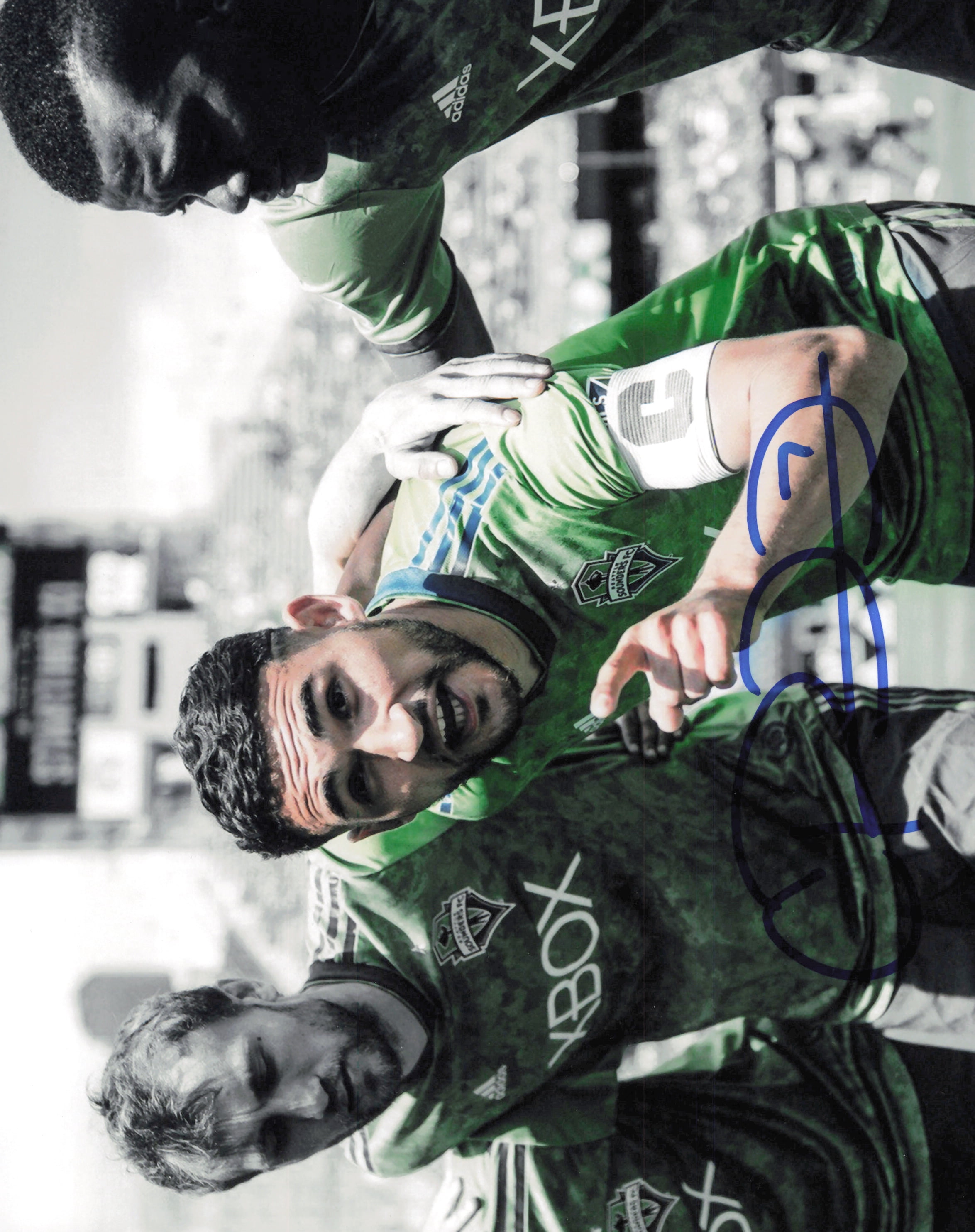 Cristian Roldan Autographed 8x10 Photo Seattle Sounders SKU #244425 ...