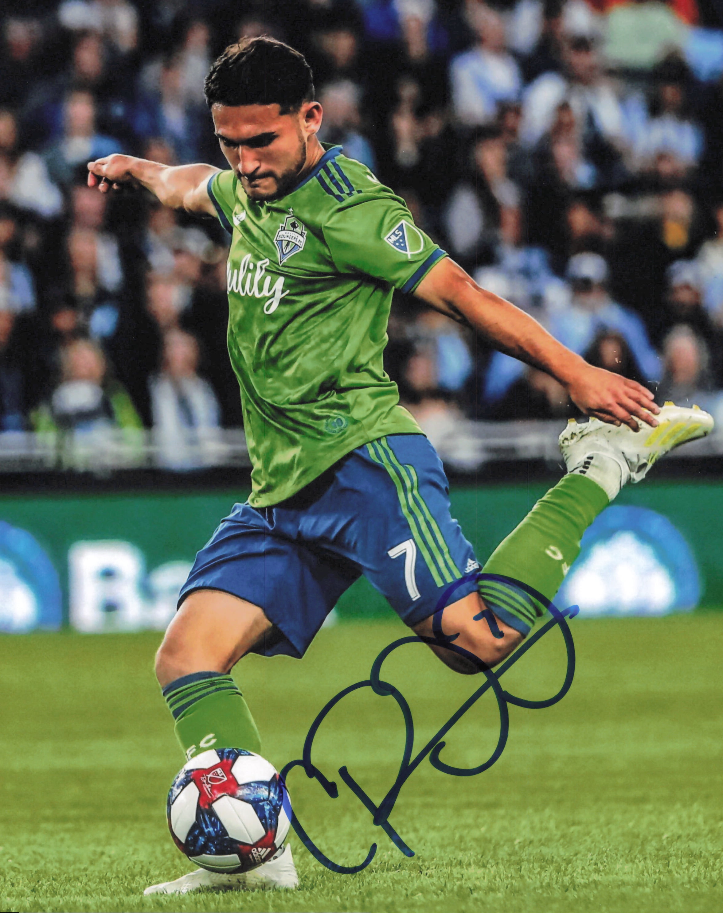 Cristian Roldan Autographed 8x10 Photo Seattle Sounders SKU #244452 ...