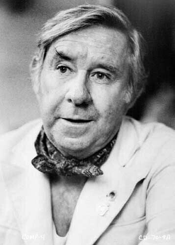 Crocodile Dundee John Meillon as Walter Reilly 5x7 inch photo - Walmart.com