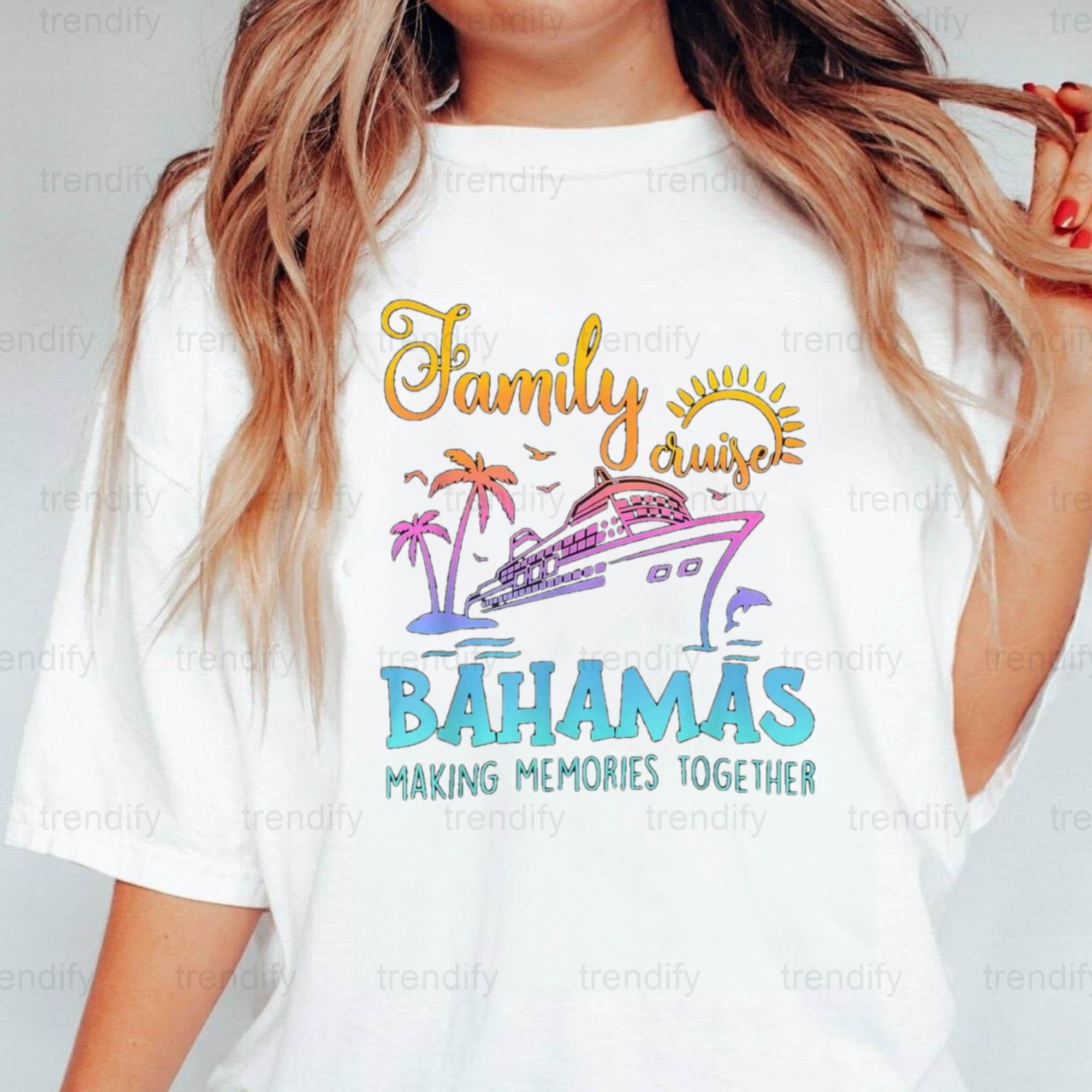 Cruising Together, A Fun Family Matching Vacation with Palm Trees ...