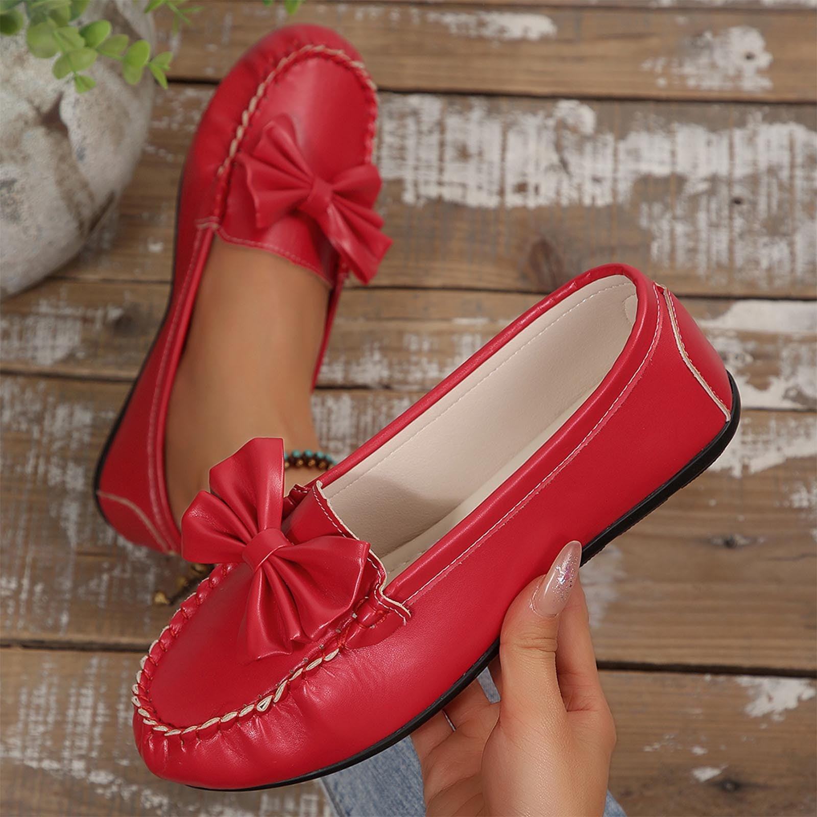 Crunowin Women's Round Toe Comfort Shoes, Covered-Toe Soft Sole Casual ...