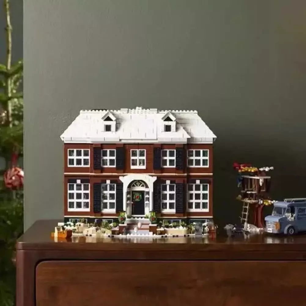 Custom MOC 3955 Pcs Home Alone House Set, Major Brands Compatible ...