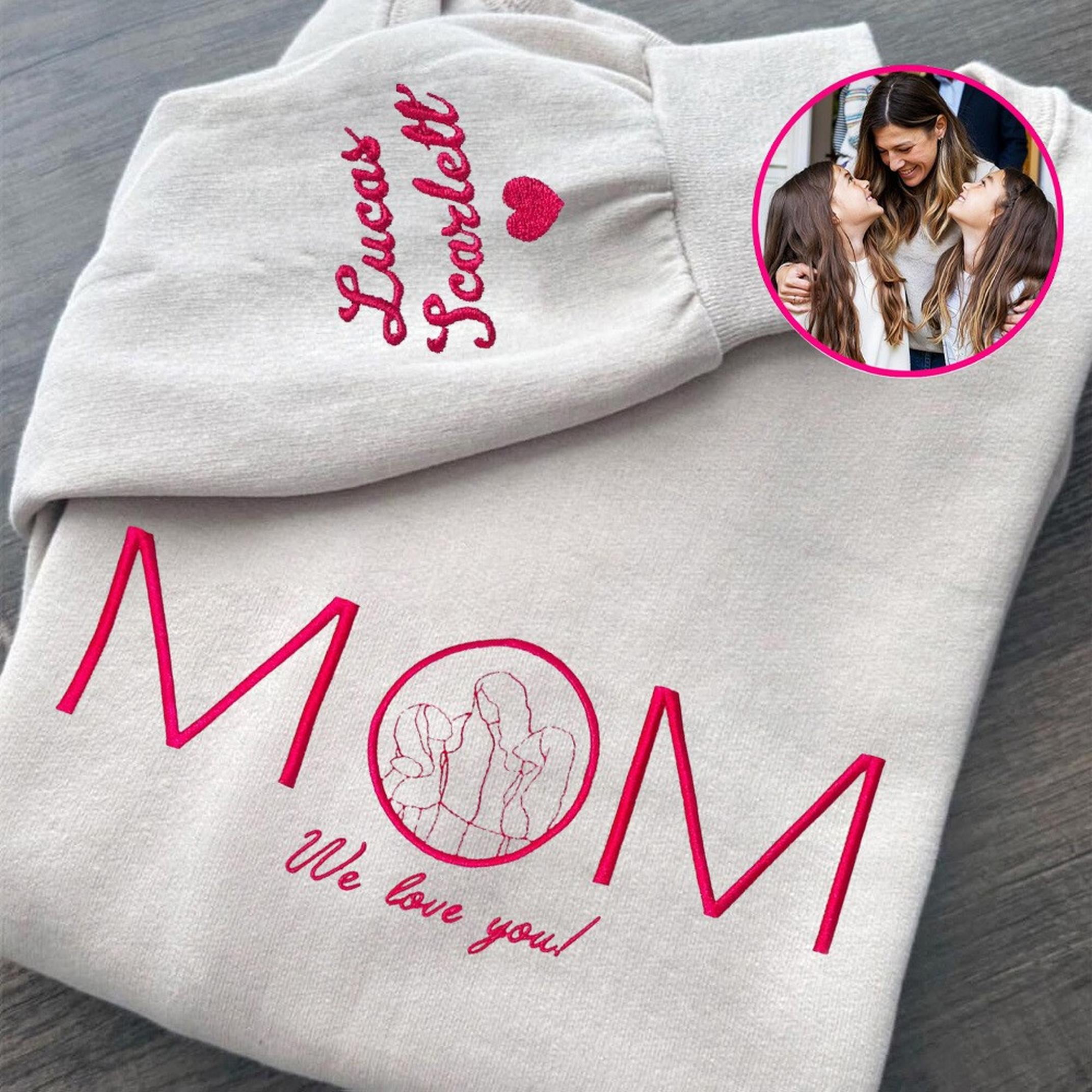 Custom Mom Embroidered Portrait Photo Sweatshirt with Kids Names on ...