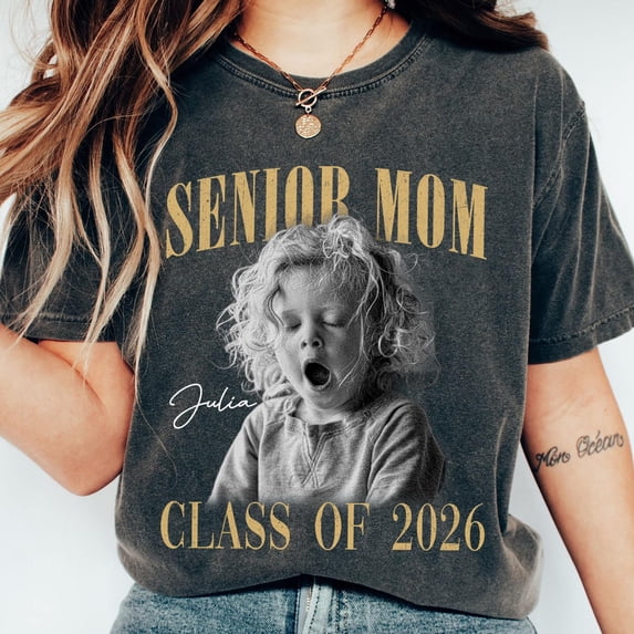 Custom Senior Mom 2026 Photo Shirt Personalized Graduate Tee - Walmart.com