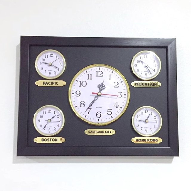 Customizable 4+1 Time Zone Clock. Multiple Customizable Wall Clocks for ...