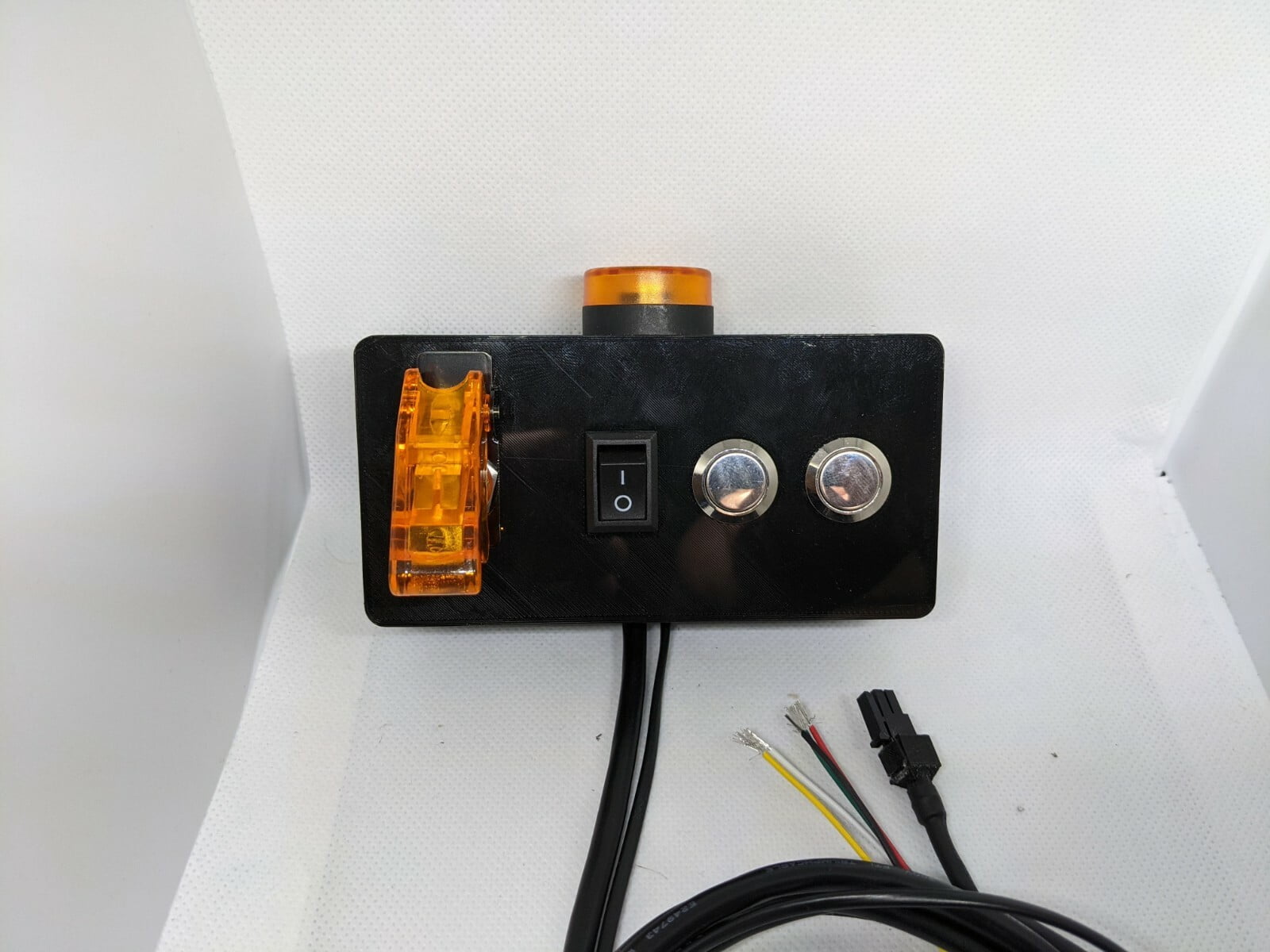 Customizable 4x switch Apex Neptune breakout box with 24VDC alarm ...
