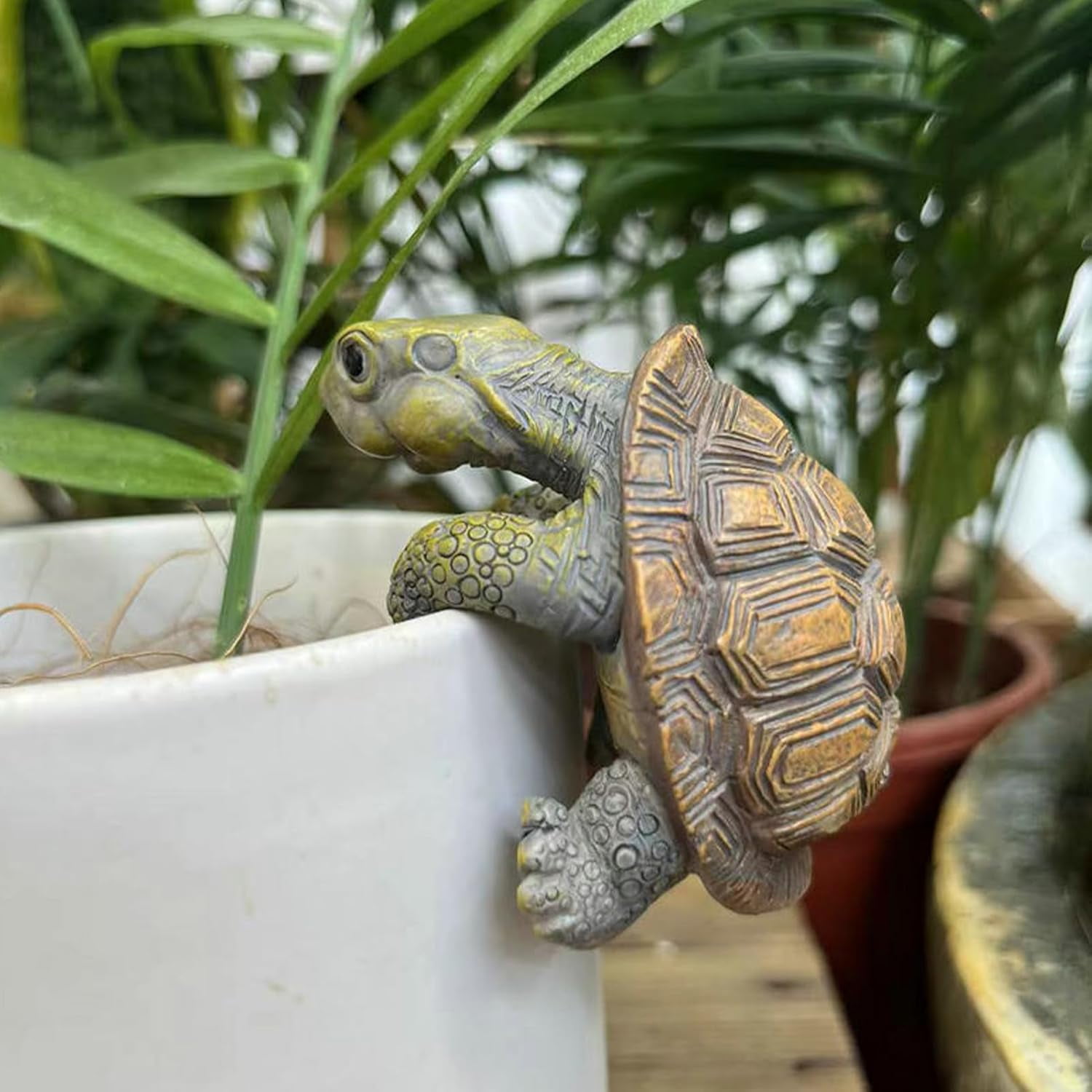 Cute Climbing Tortoise Flower Pot Hugger, Resin Hanging Turtle Statue ...