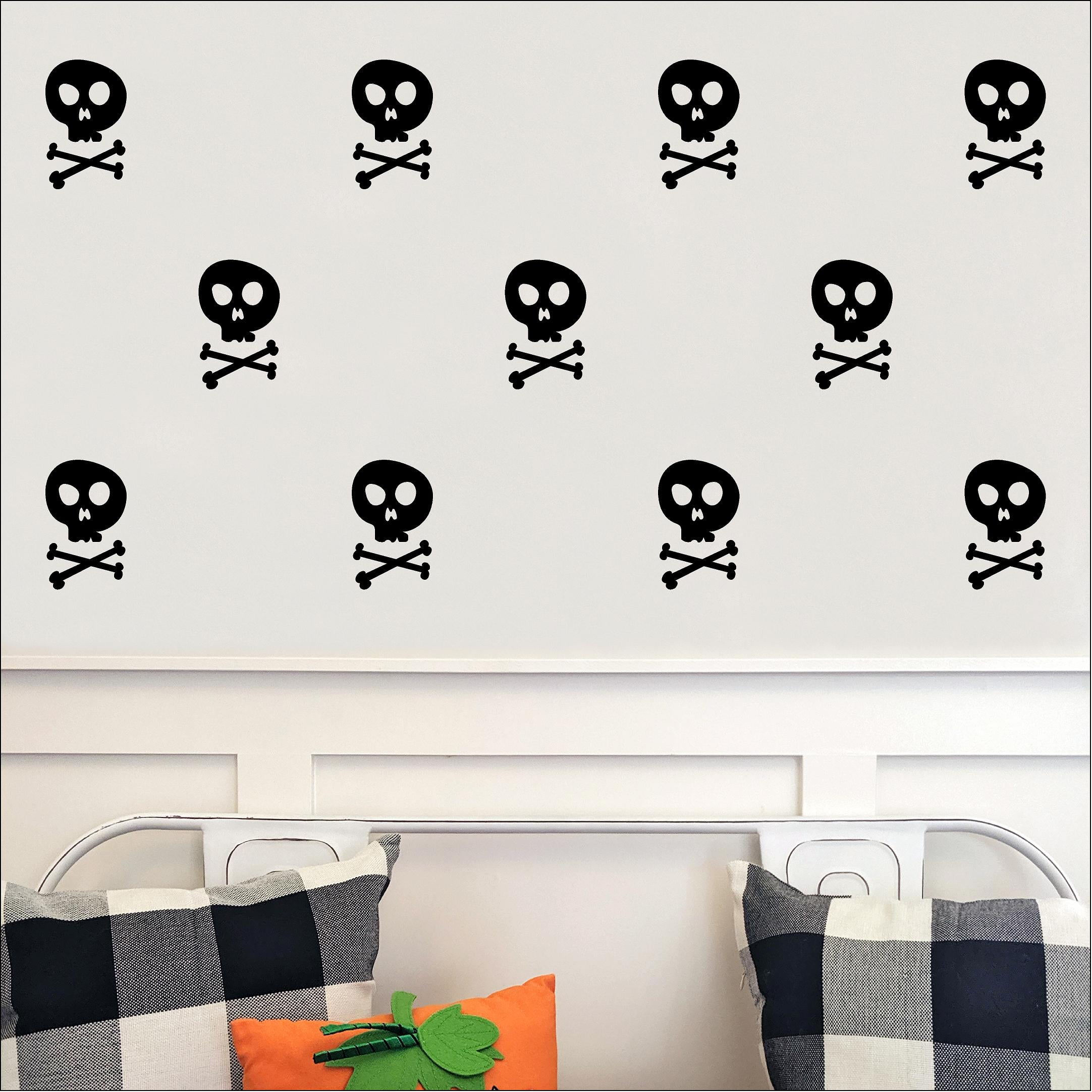 Cute Skull and Cross Bones Halloween spooky Wall Pattern Decals and ...