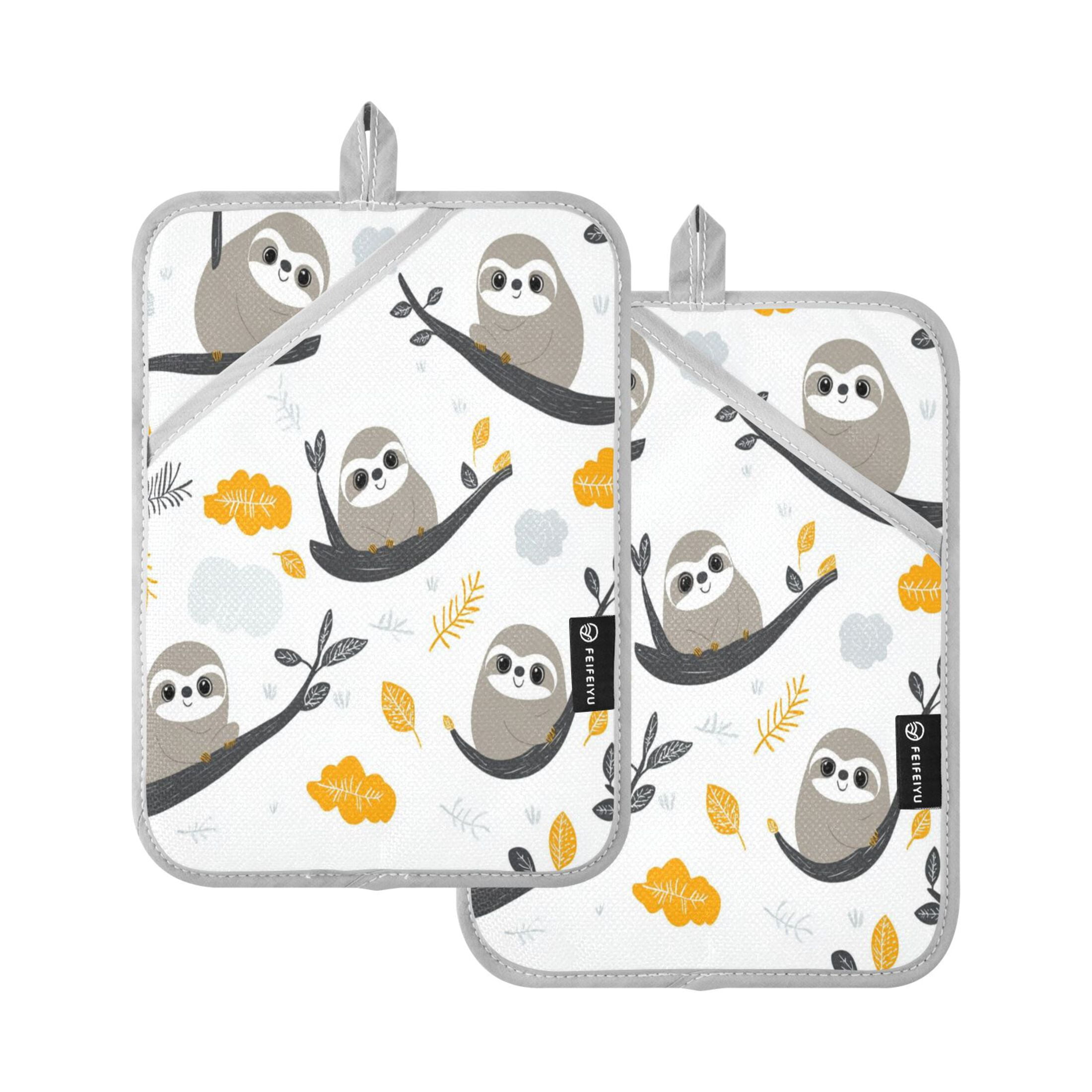 Cute Sloth Patterns Lying on A Branch Square Insulation Pads 2 Piece ...