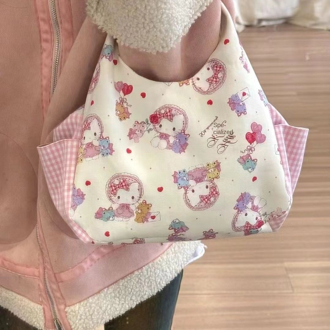 Cute cartoon HelloKitty full screen handbag student class bag going out ...