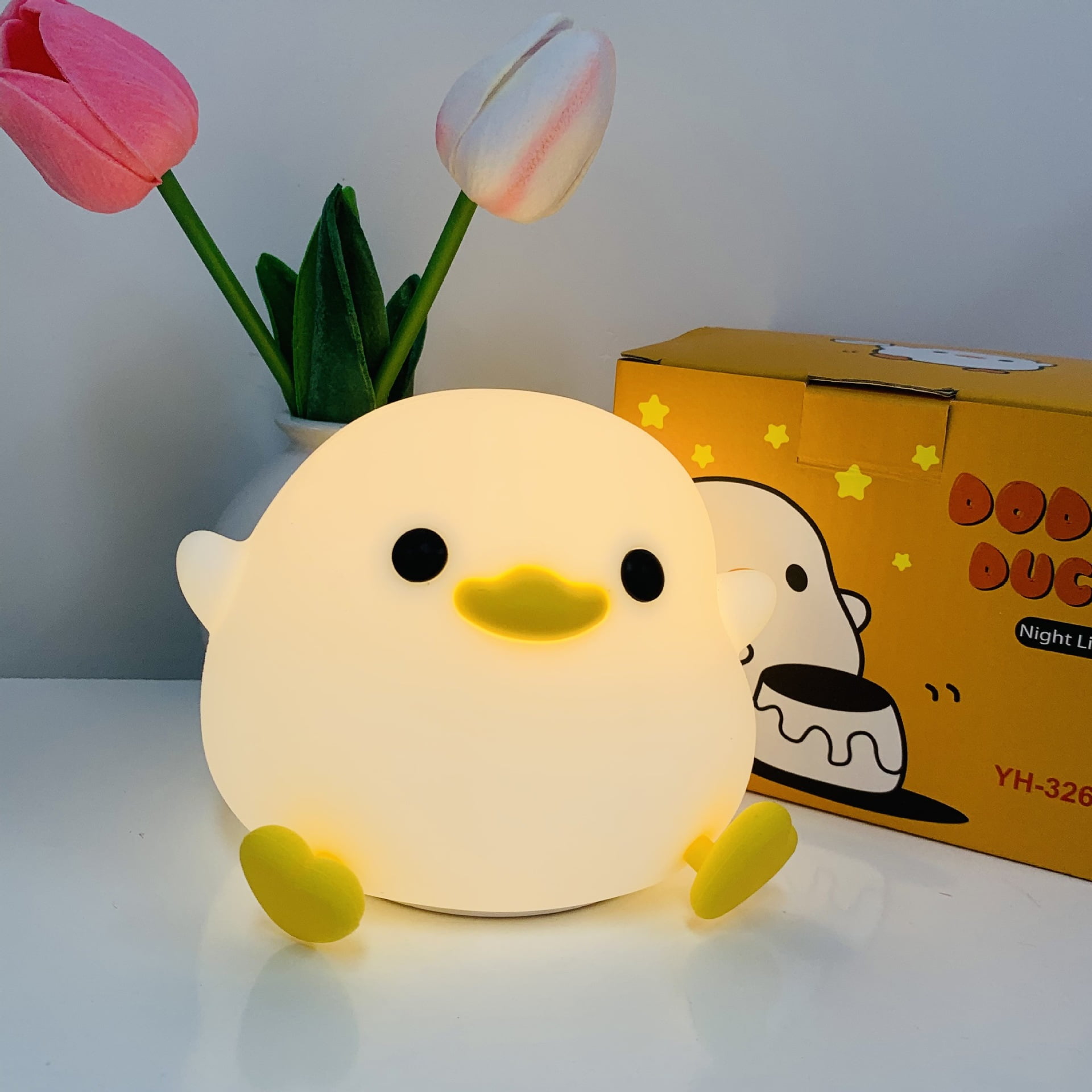 D.FAMILY Joyful Duck Night Light - Gentle Glow Bedside Lamp with Touch ...