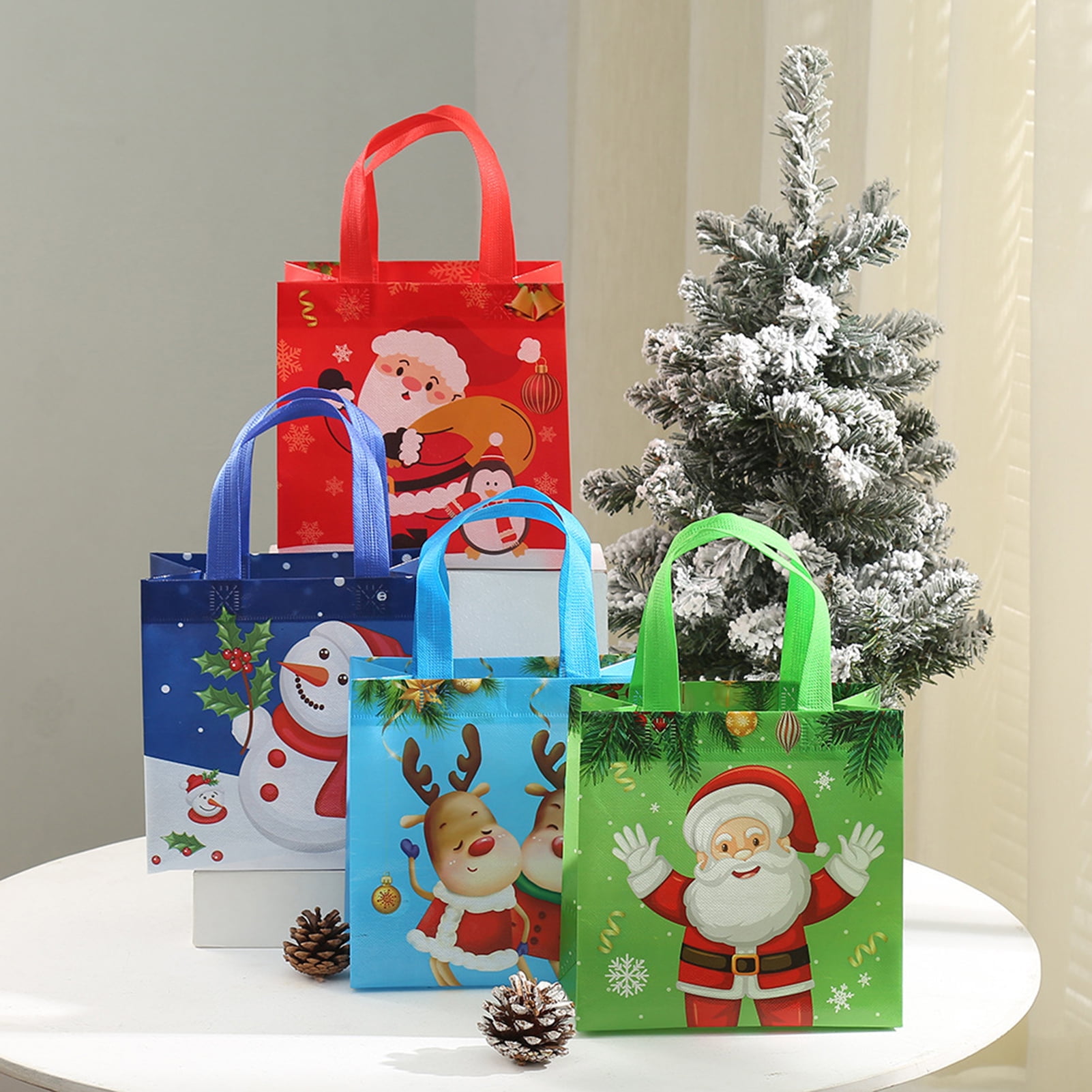 D-GROEE 5Pcs XMAS Non-woven Gift Bags, Reusable Totes with Handles ...