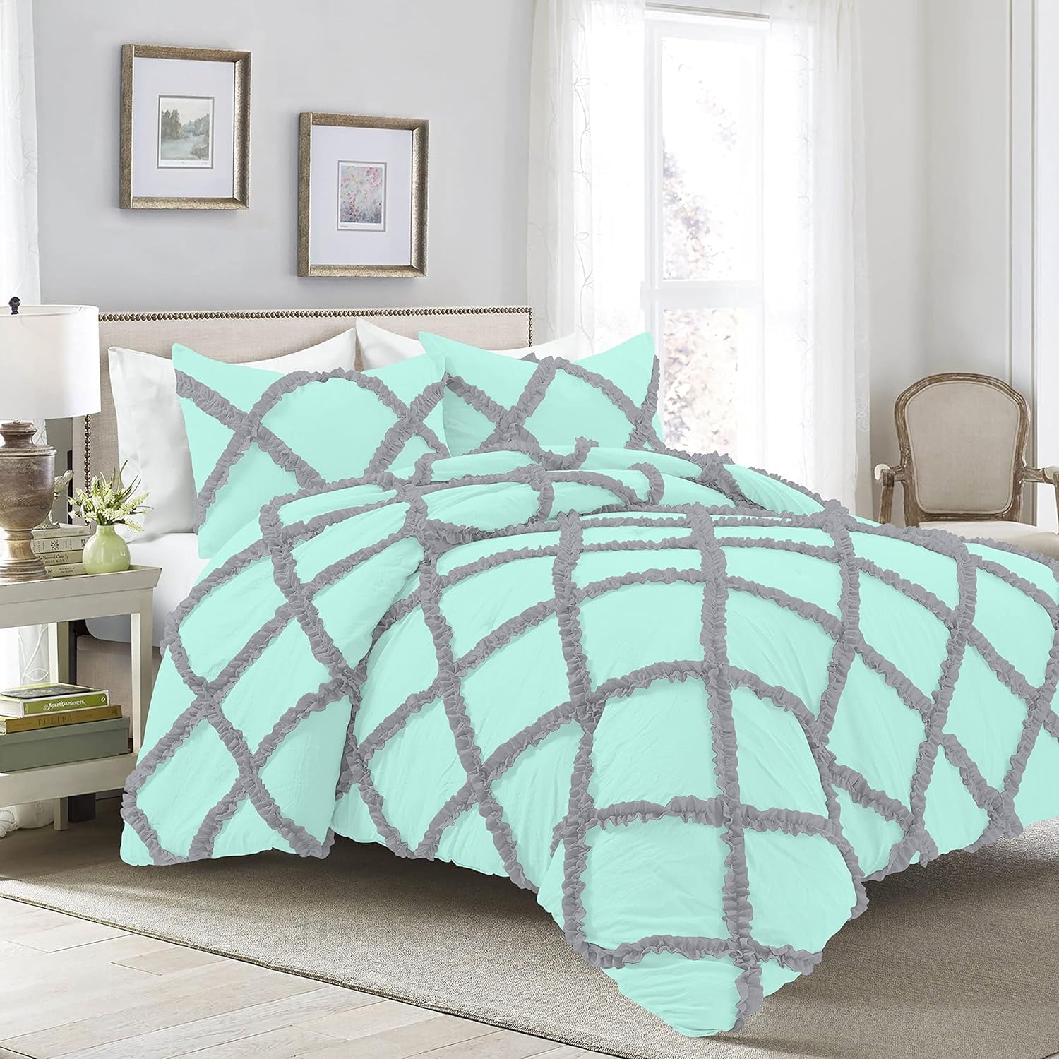 D.N.G. BEDDINGS 5 Piece Luxury Two Tone Diamond Ruffle Pattern ...