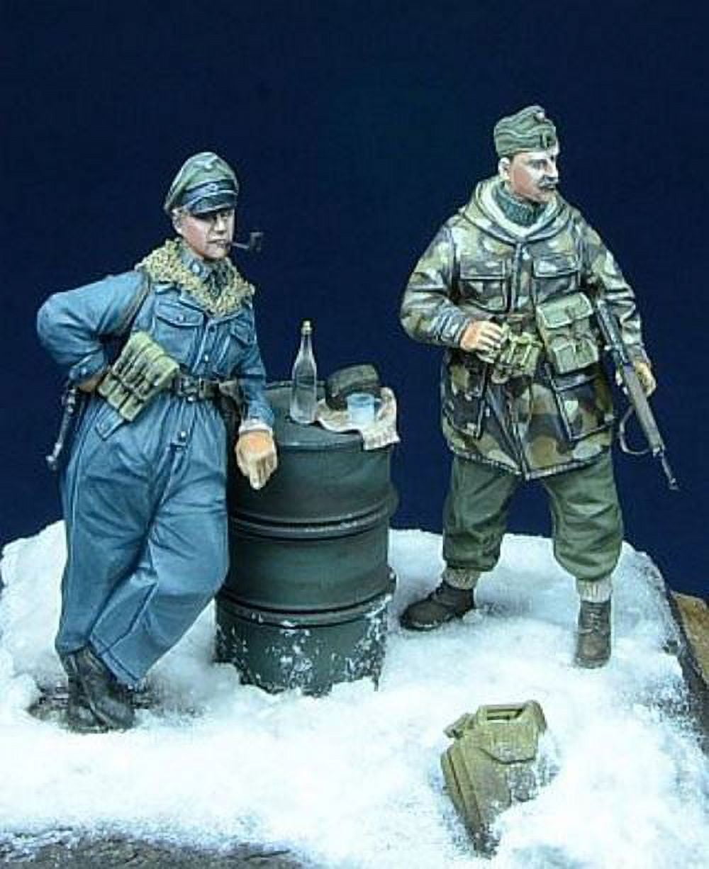 D-day Miniature 1:35 Side by Side Hungary 1945 - 2 Resin Figures Kit ...