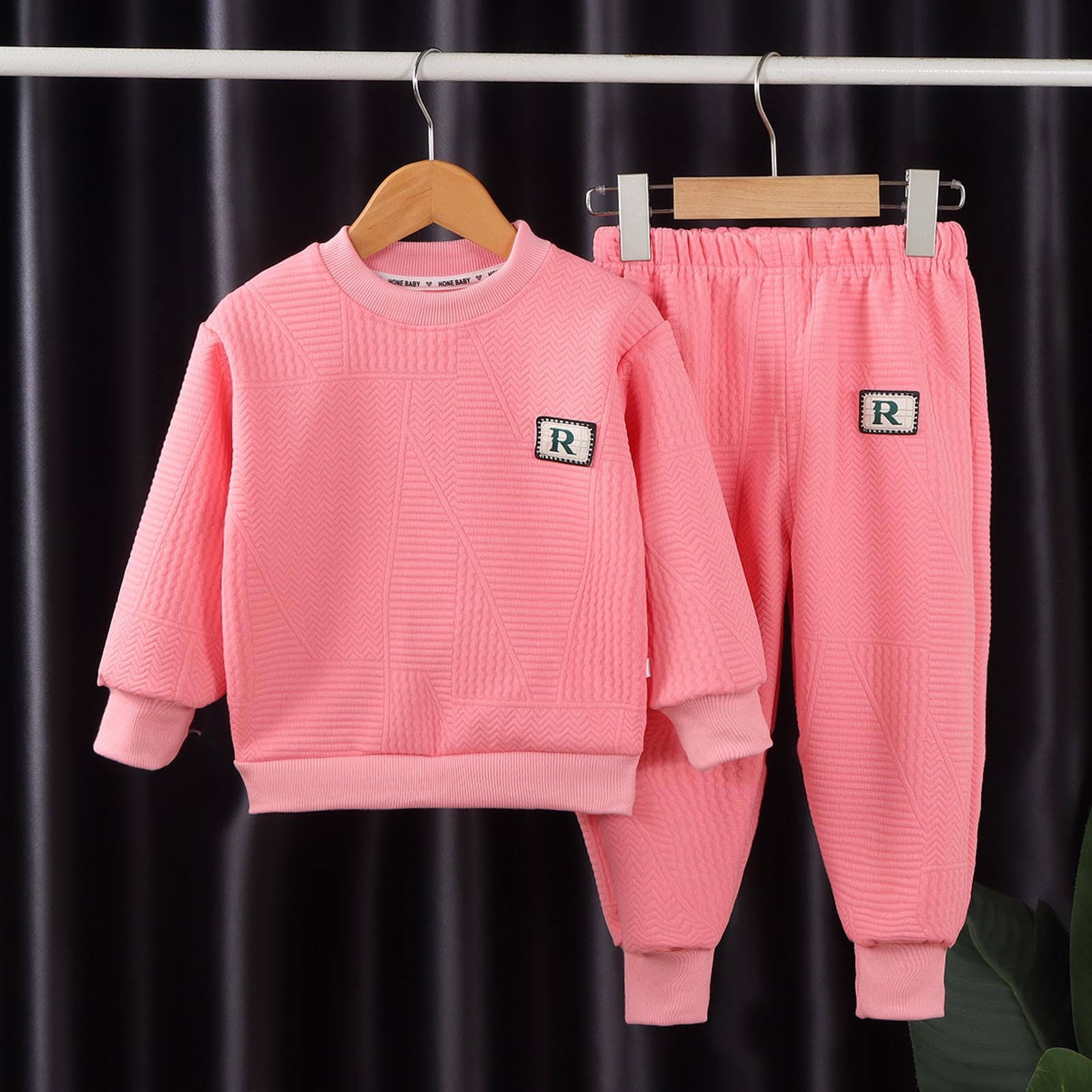 DAETIROS Girls Sweatsuits Two Piece Set Cotton: Printed Sweatshirt with ...
