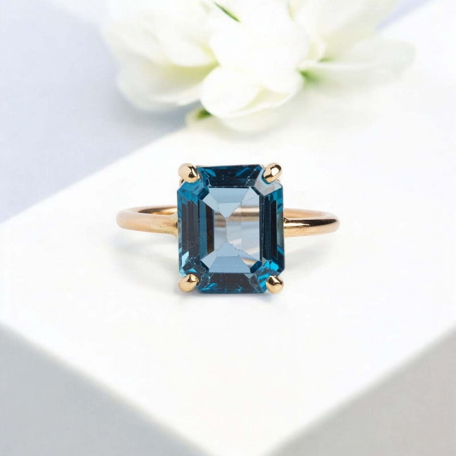 DBESTSTUDIOS 8x11 MM / Large Emerald Cut Blue Topaz Solitaire Ring ...