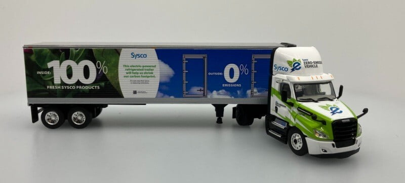 DCP by FG 1:64 eCascadia Electric Tractor w/Refrigerated Trailer: Sysco ...
