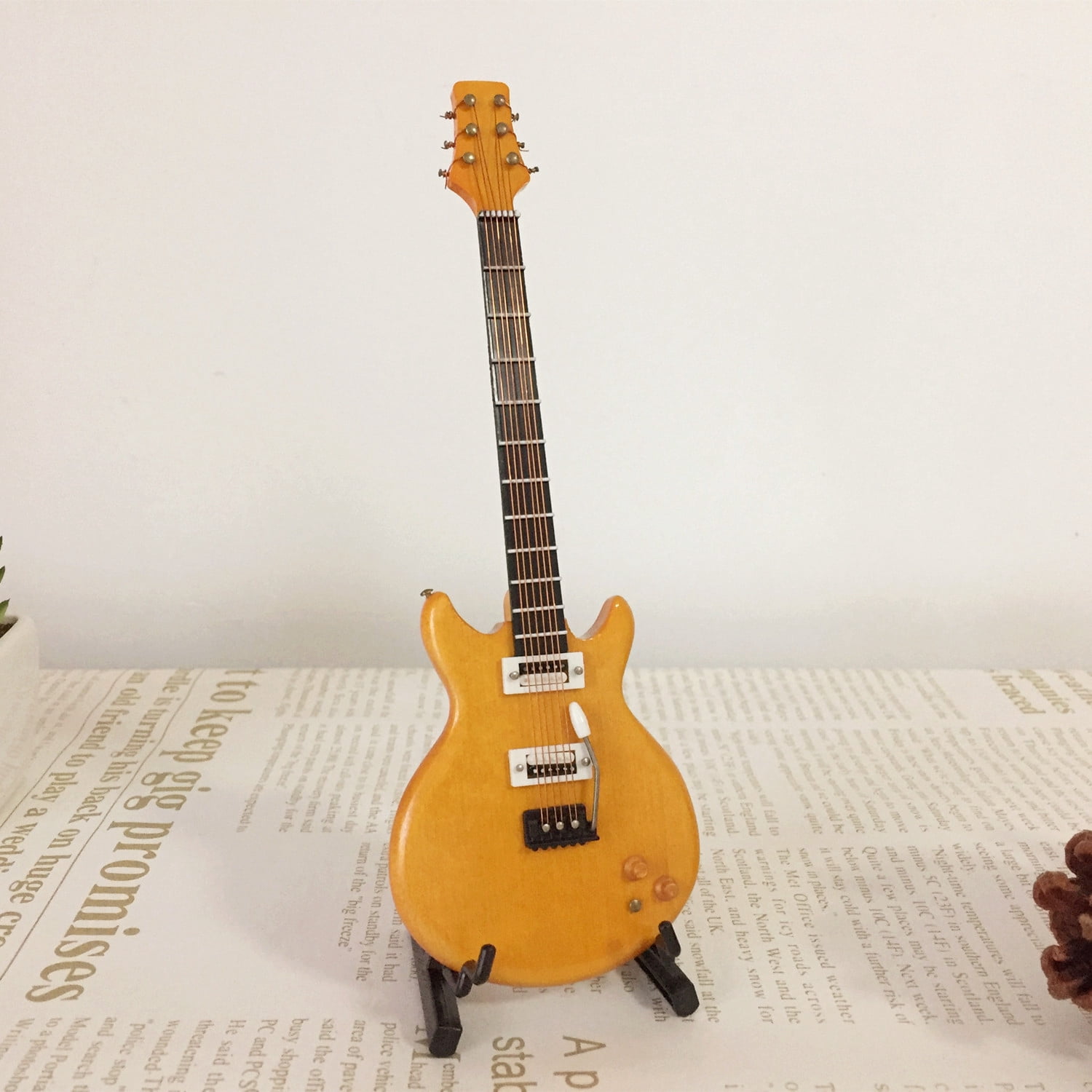 DD Mini Guitar Miniature Model Electric Guitar Electric Bass Model ...