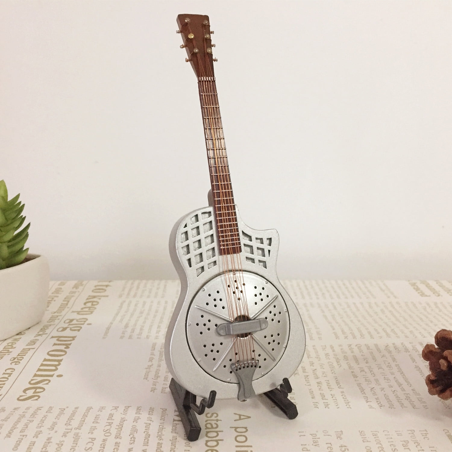 DD Mini Guitar Miniature Model Electric Guitar Electric Bass Model ...