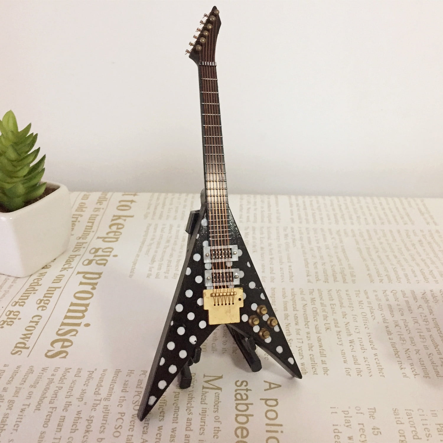 DD Mini Guitar Miniature Model Electric Guitar Electric Bass Model ...