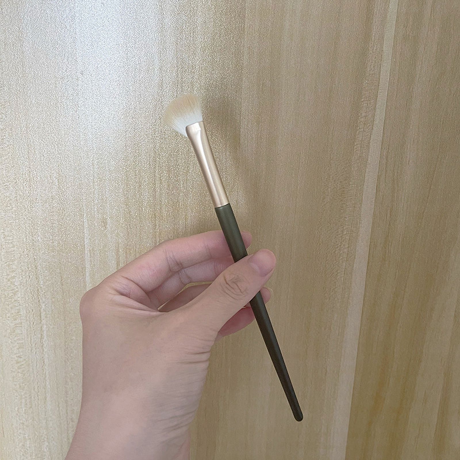 DDWD Sickle Nose Shadow Brush Mountain Root Nose Sniffing Ponies Hair ...