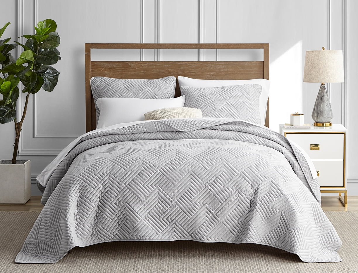 Free Shipping! DESIGN STUDIO Queen Bedding Light Grey Geometric ...