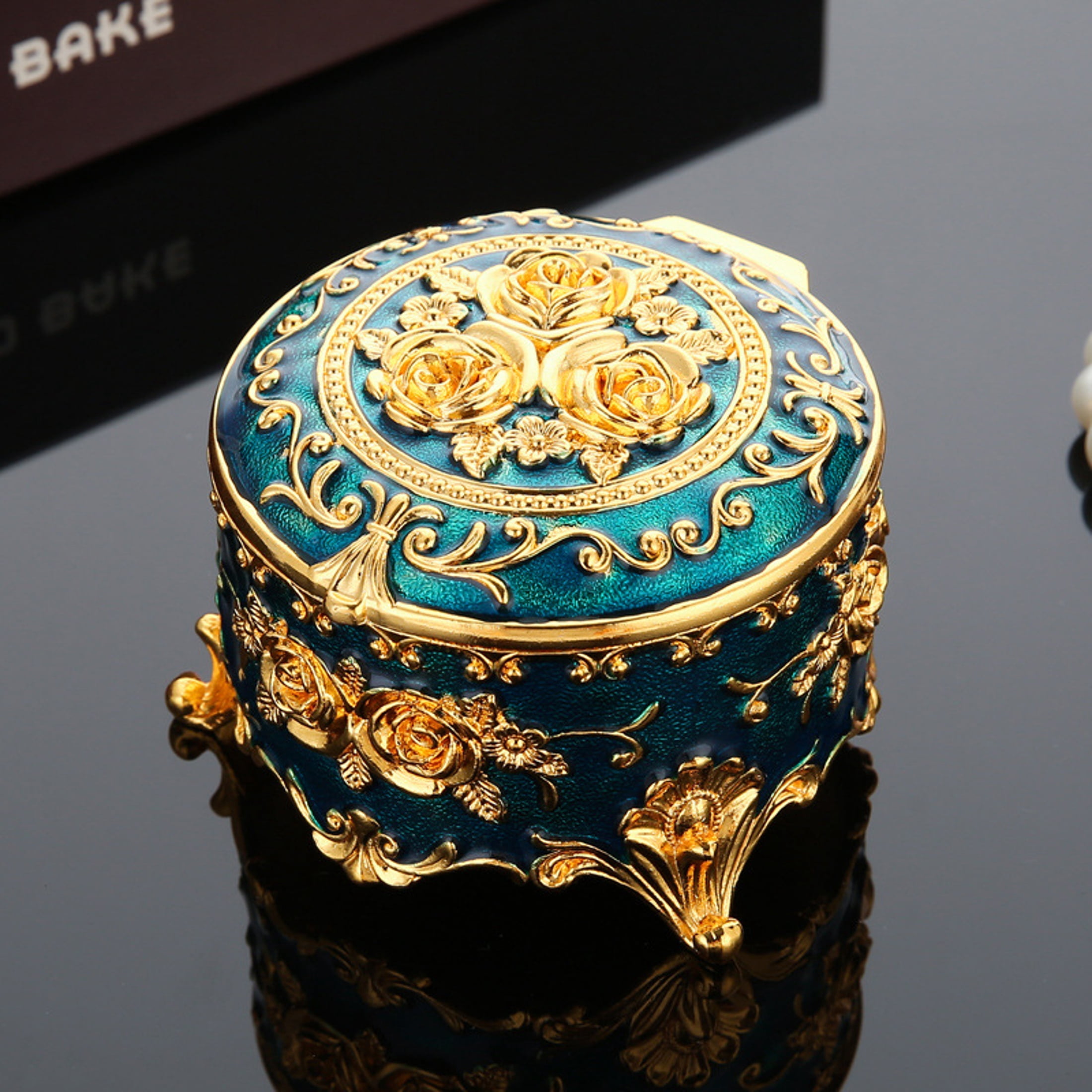 DESIGNICE Antique Metal Jewelry Box Ring Earring Treasure Chest Case ...