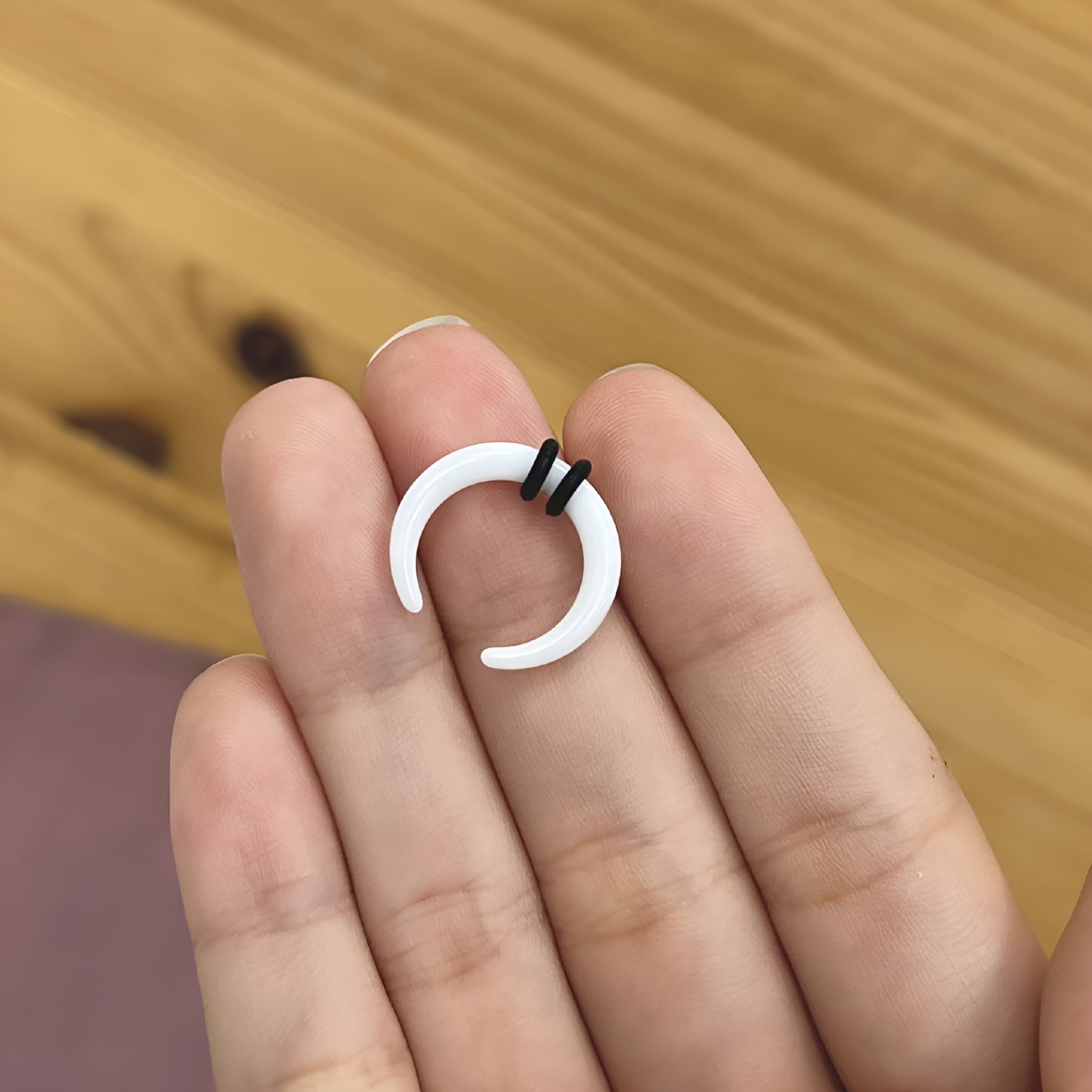 DESIGNICE Horseshoes Septum Pincher White Acrylic Crescent Tapers Bull ...