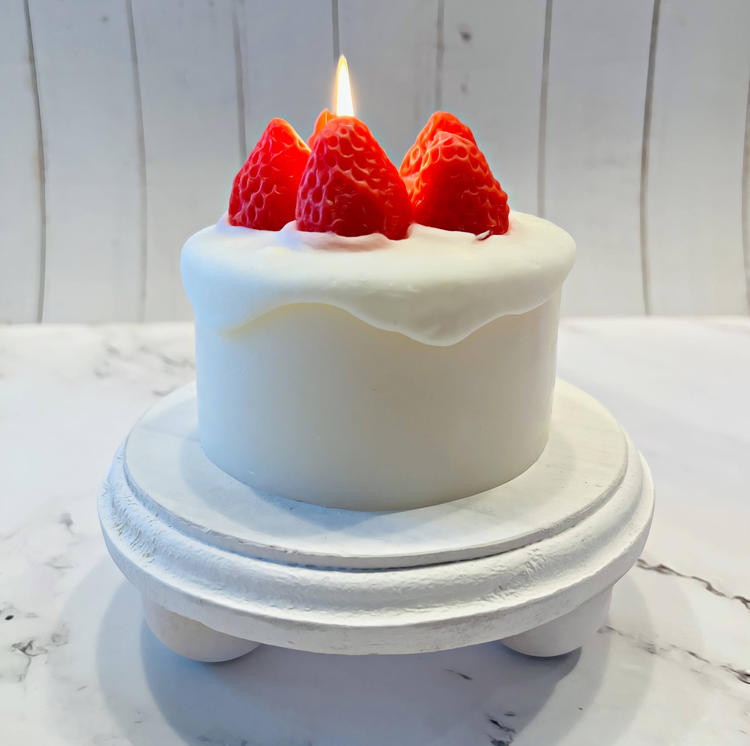 DEZICAKES Cake Candle-12 oz Decorative Candle or Birthday Gift Candle ...