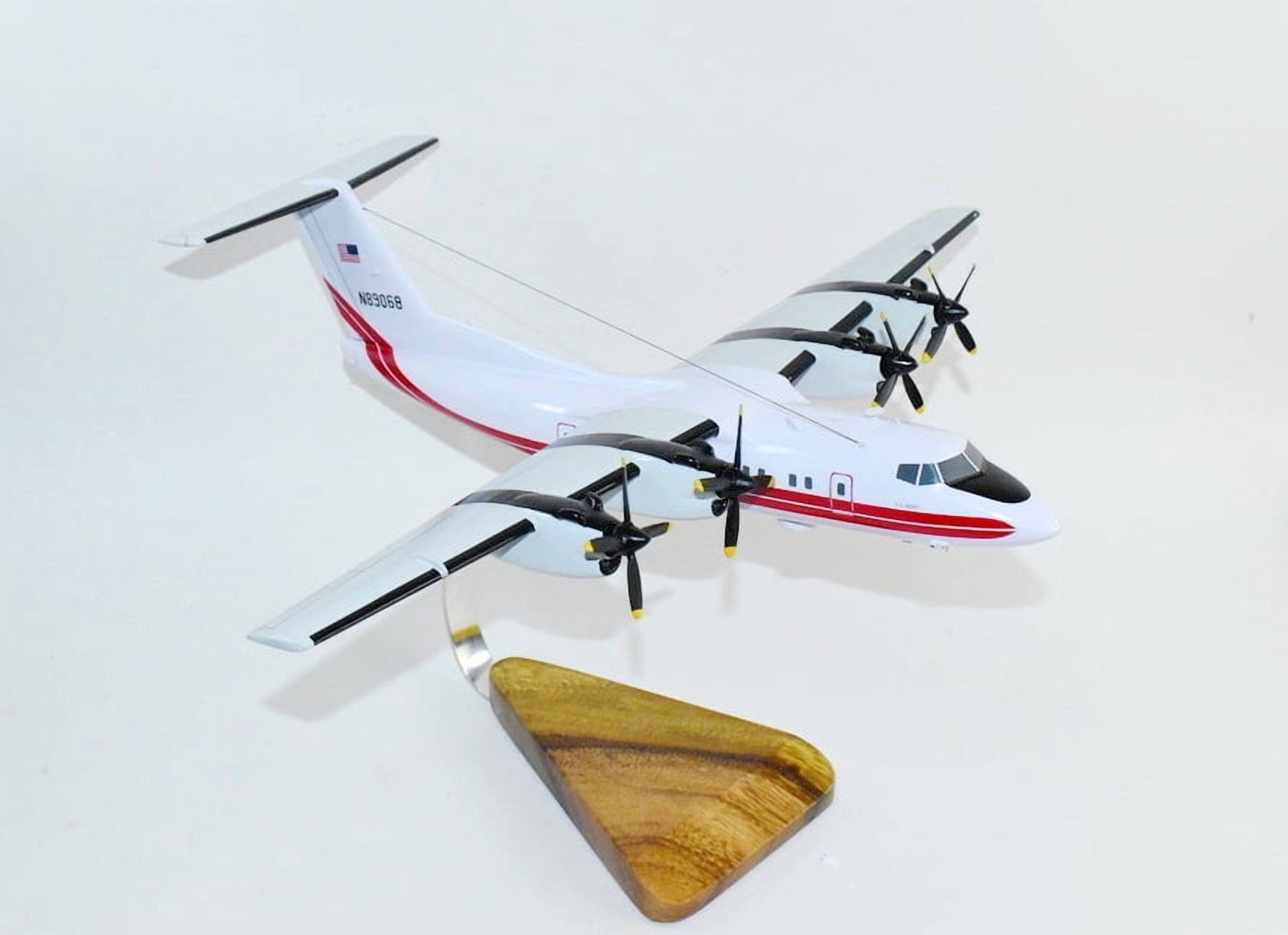 Squadron Nostalgia Dash 7 US Army Aircraft Model, Handcrafted Mahogany ...