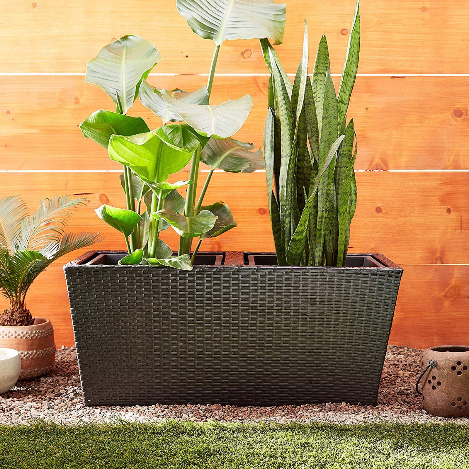 DMC Products Indoor/Outdoor Rectangular Woven Resin Wicker Vista ...