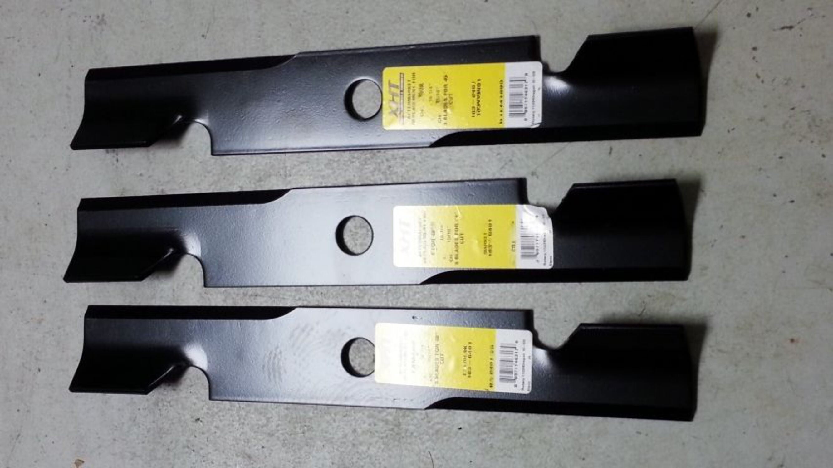 DMFE1052-Set of 3 Heavy Duty XHT Ferris Snapper 52" Lawn Mower Blades ...
