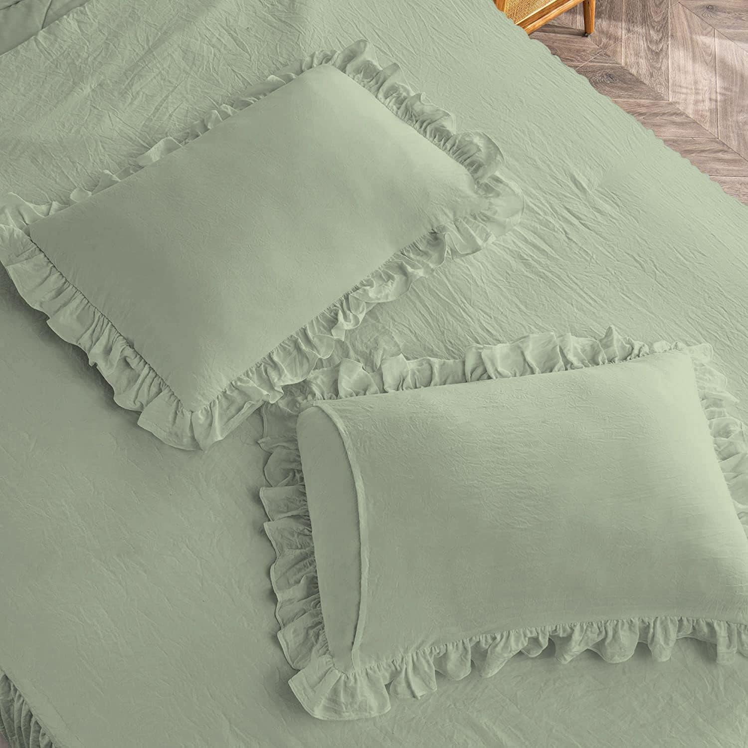 DNG Creations 4-Piece Long Ruffle Sheet Set 12-Inch Deep Pocket (Solid ...