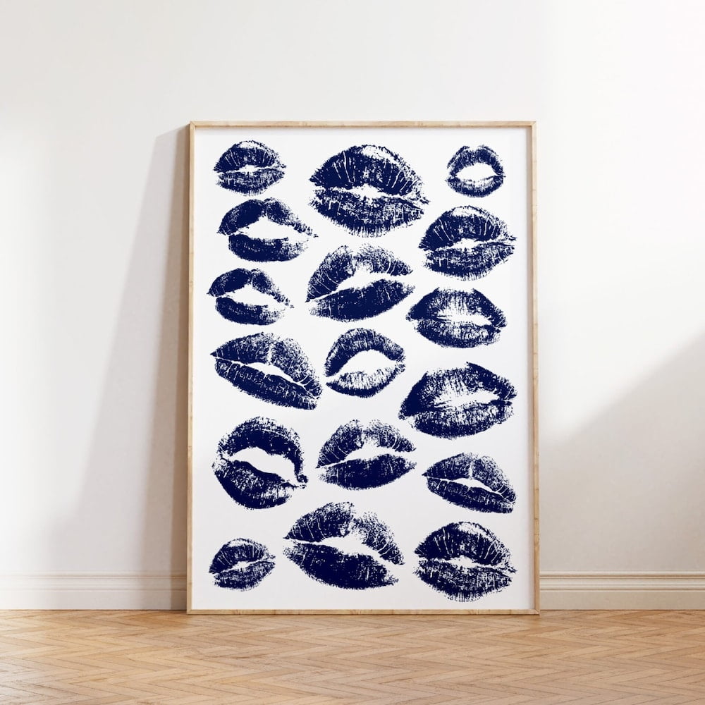 DOPAPRINT Kiss Lips Wall Art, Navy Blue Lips Print, Trendy Prints ...