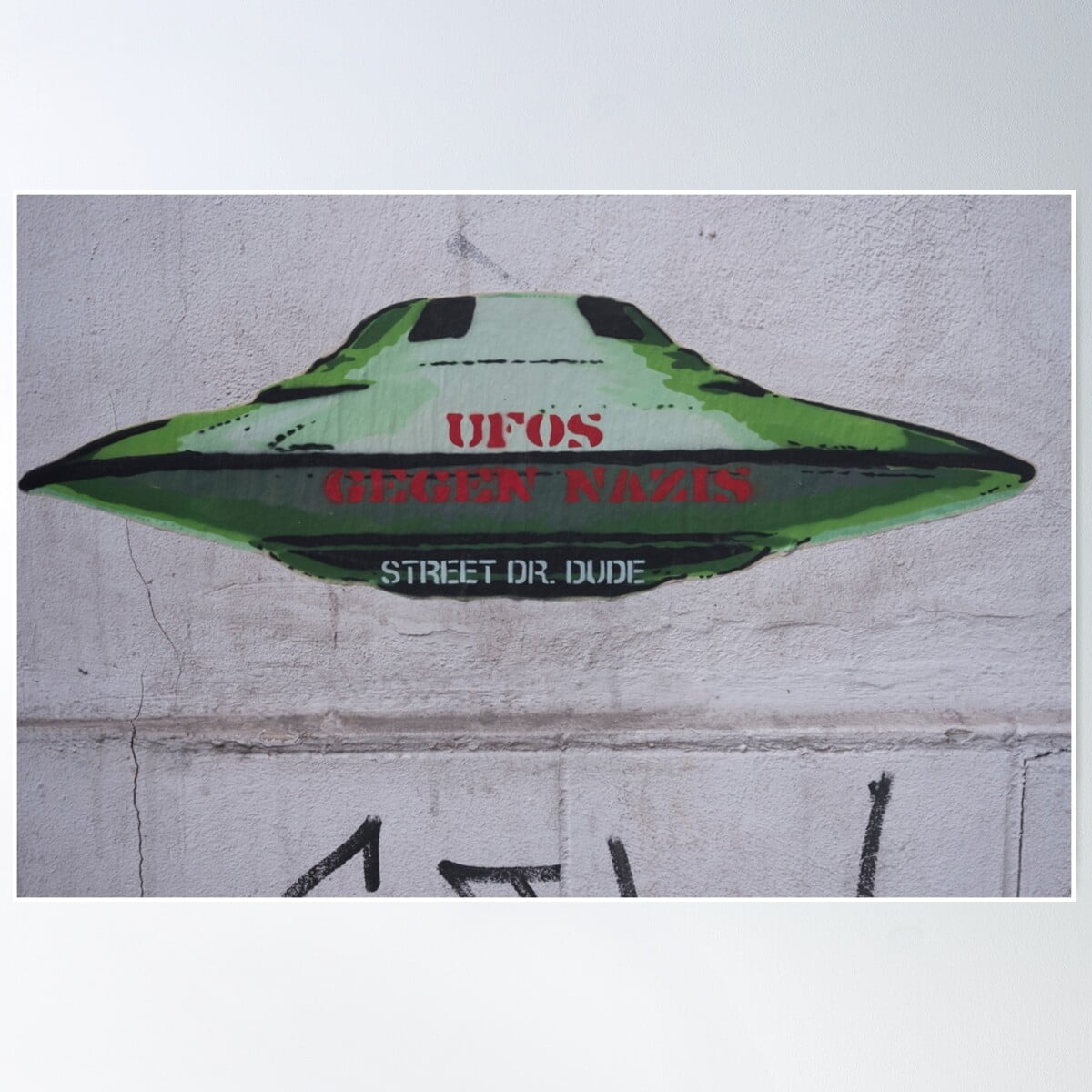 DOPAPRINT Ufo Graffiti Poster Wall Art, Modern Wall Decor NO FRAMED ...