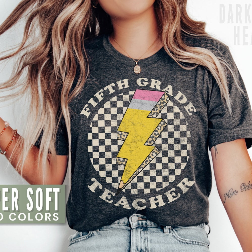 DOPASHIRT Fifth Grade Teacher Shirt Teacher Shirts Teacher Tshirt Retro 5Th Grade Back To School ...