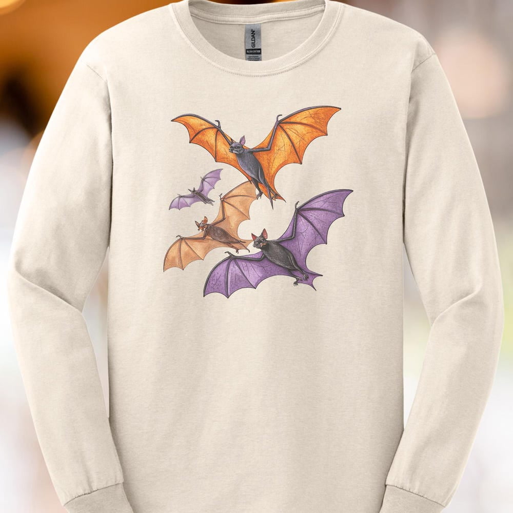 DOPASHIRT Hal.Low.Een Bats Sweatshirt Colorful Flying Bat Long Sleeve ...