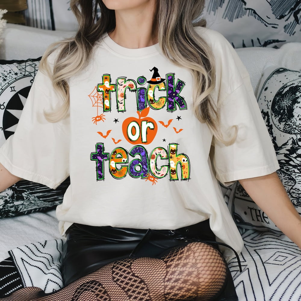 DOPASHIRT Hal.Low.Een Teacher Shirt, Trick Or Teach Shirt, Kindergarten ...