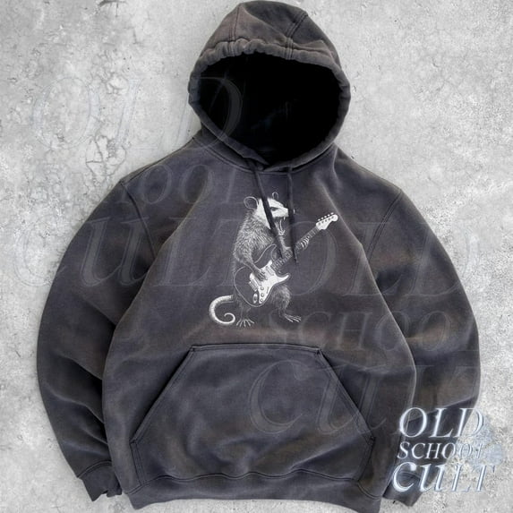 DOPASHIRT Possum Guitar Vintage 90S Graphic Hoodie, Retro Possum ...