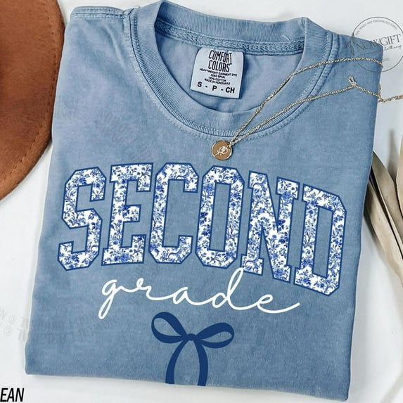 DOPASHIRT Second Grade Teacher Shirt, Toile De Jouy Bow 2Nd Grade ...