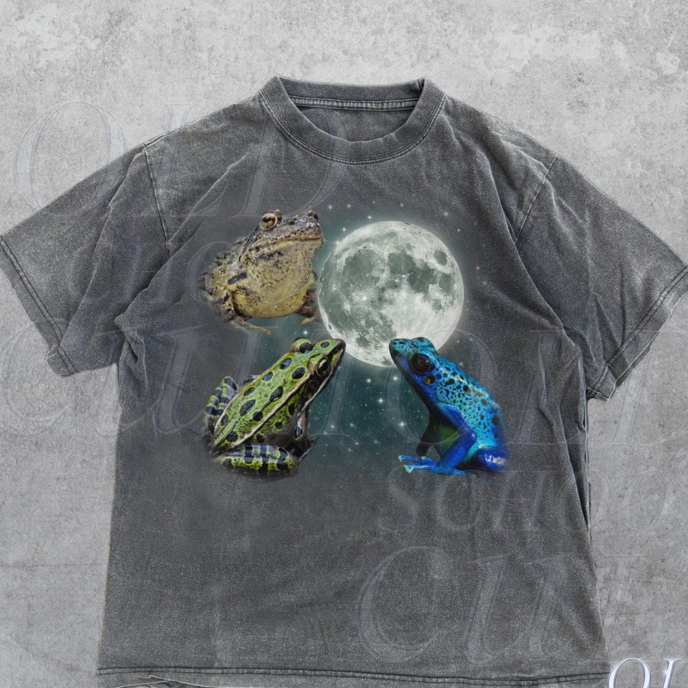 DOPASHIRT Three Frogs Vintage Graphic T-Shirts, Retro Toads Moon Tshirt ...